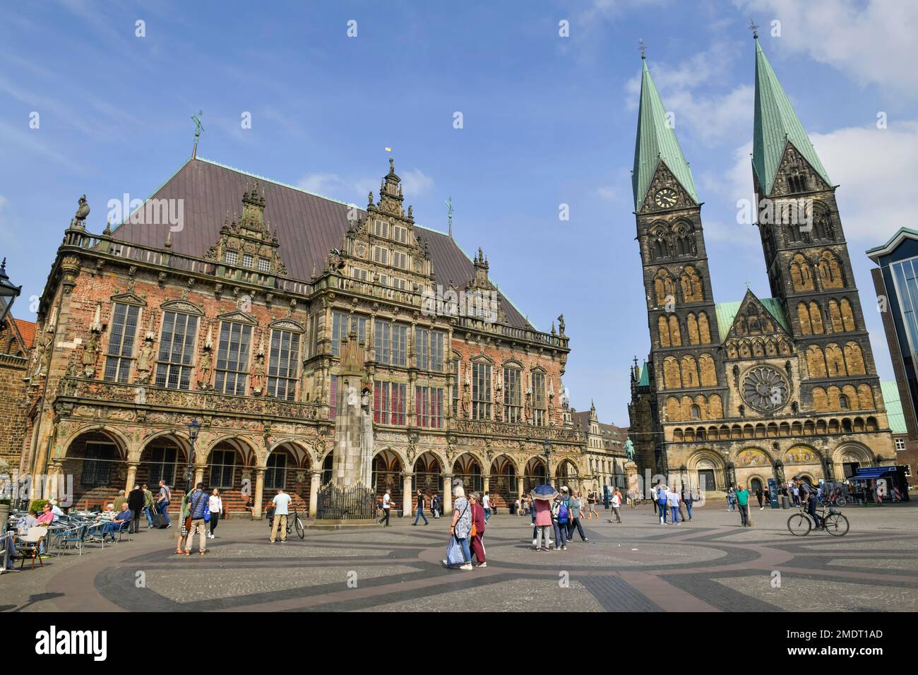 Old Town Hall, St. Peter's Cathedral, Market Square, Bremen, Germany ...