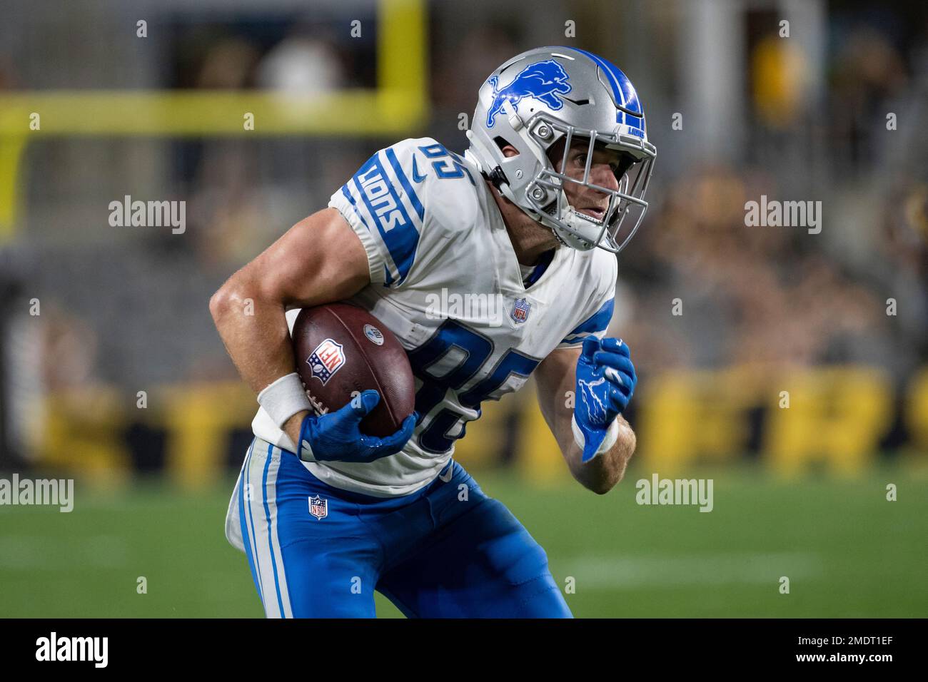 Detroit Lions wide receiver Tom Kennedy (85) runs after the catch ...