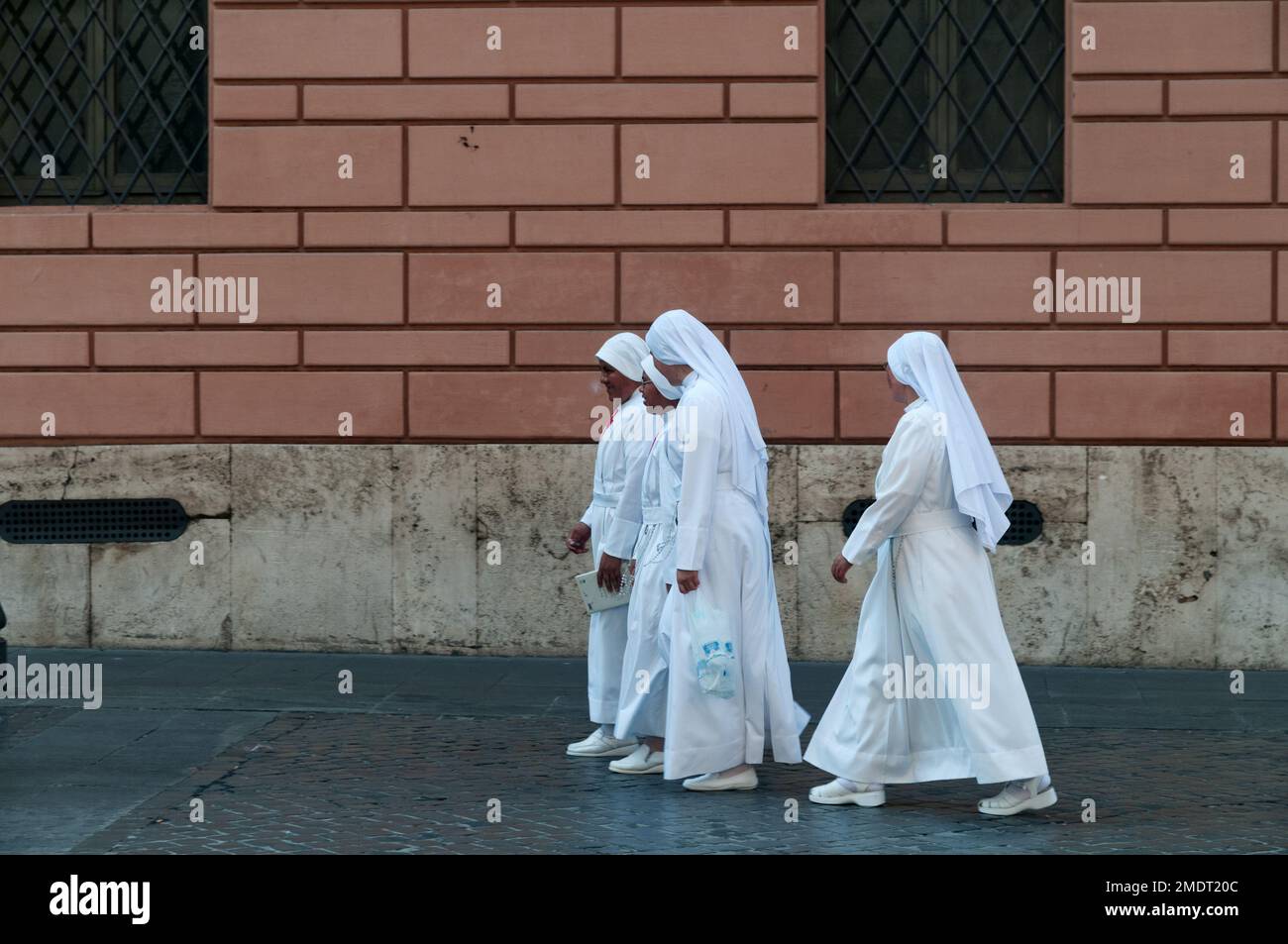 Rome nun italy hi-res stock photography and images - Alamy