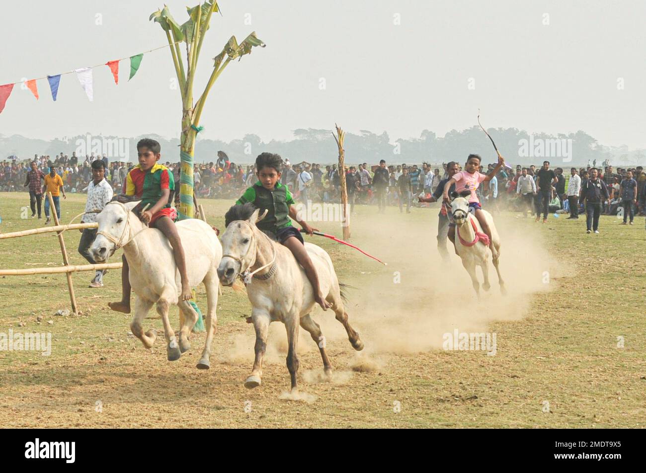 Rural horse race of bangladesh hi-res stock photography and images - Alamy
