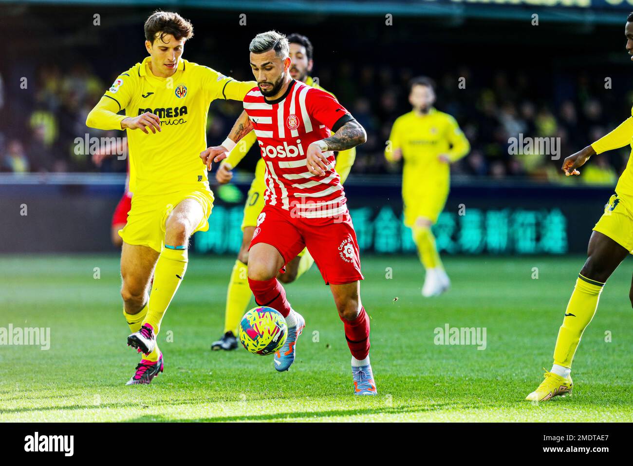 Taty Castellanos of Girona and Pau Torres of Villarreal during the ...