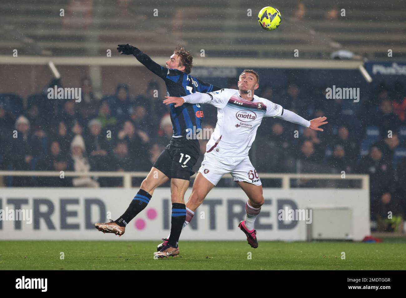 Atalanta stadium aerial hi-res stock photography and images - Alamy