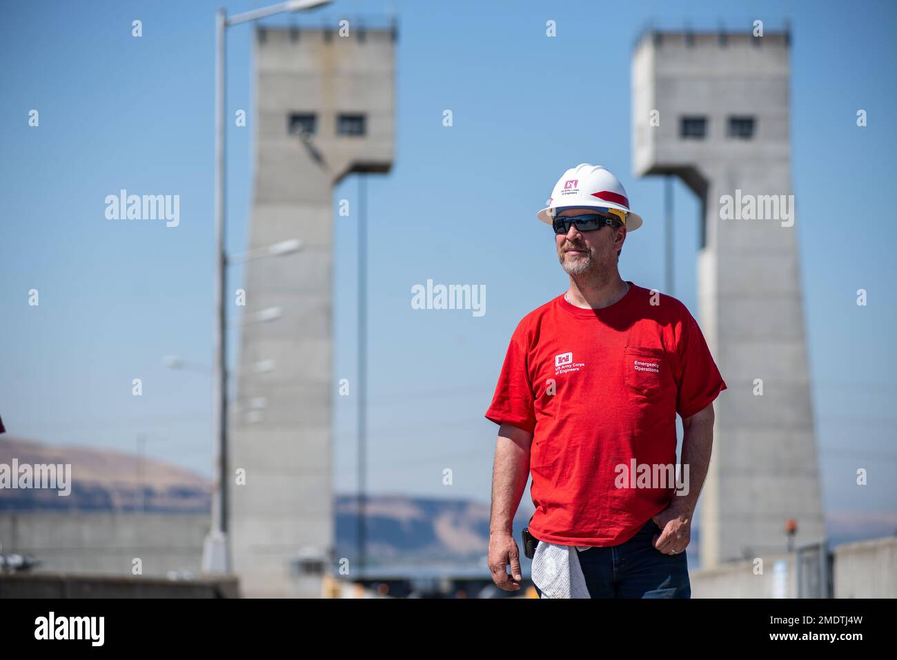 Lee Kochis, powerplant mechanic at John Day Dam, located on the ...