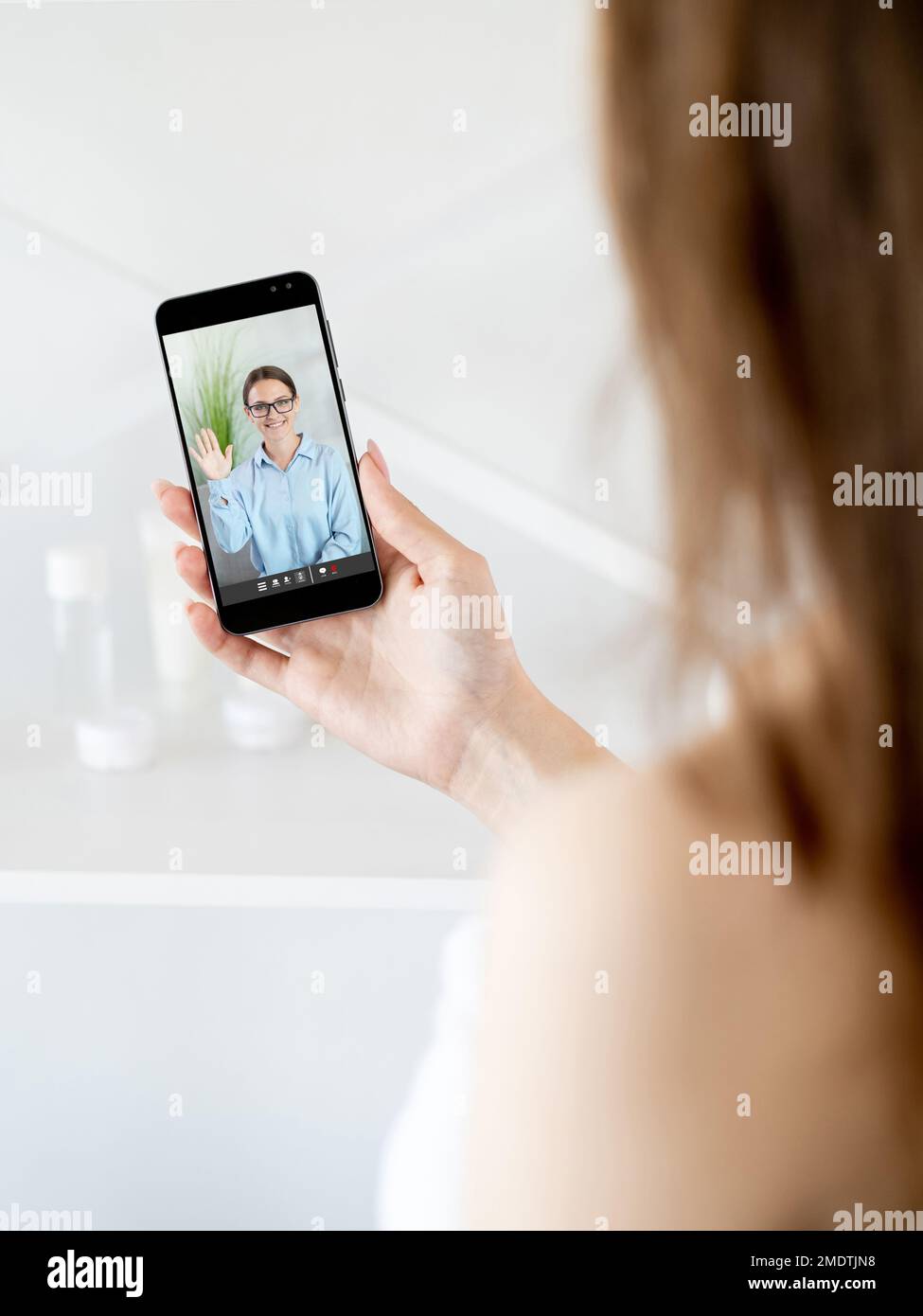 Speaking virtual hi-res stock photography and images - Alamy