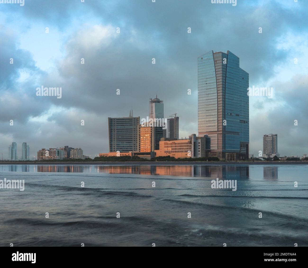 karachi pakistan 2022, karachi cityscape, landmarks of karachi, dolmen ...