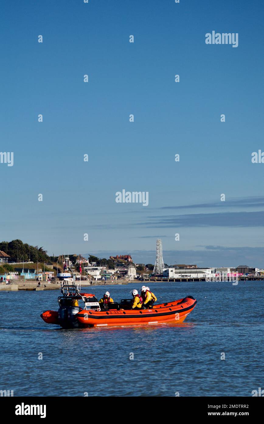 RNLI craft B-863 David Porter MPS from RNLI Clacton returning to base ...