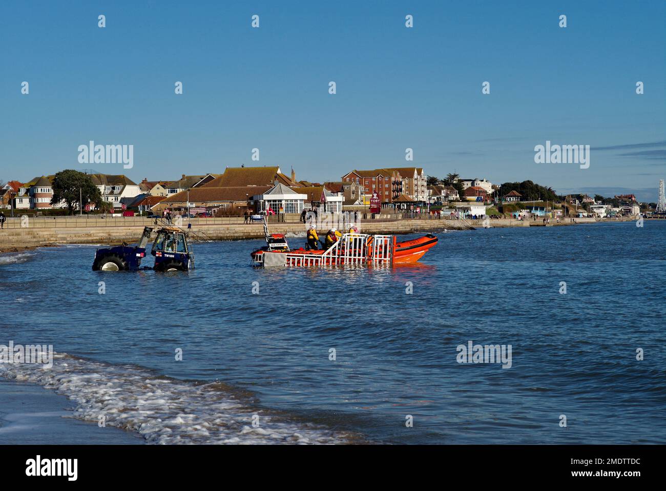 RNLI craft B-863 David Porter MPS from RNLI Clacton returning to base ...