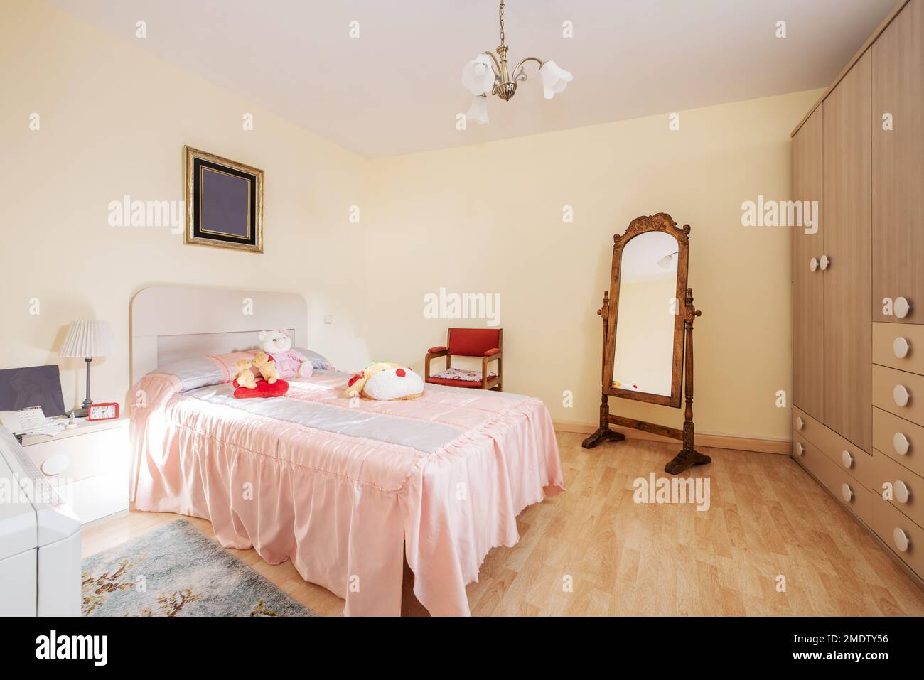 Bright pink bed frame hi-res stock photography and images - Alamy