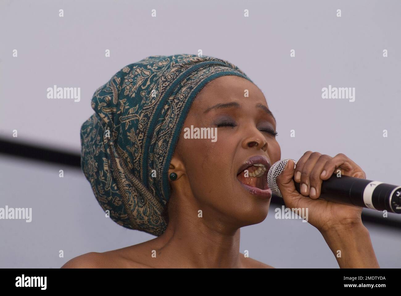 Dana singer hi-res stock photography and images - Alamy