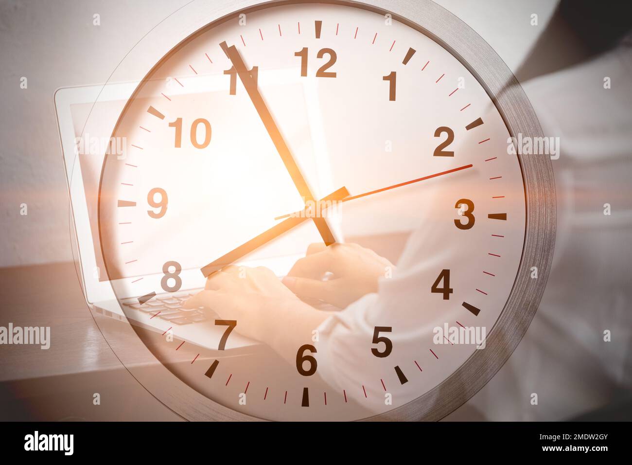 Business working time, office hours concept. businesspeople using ...