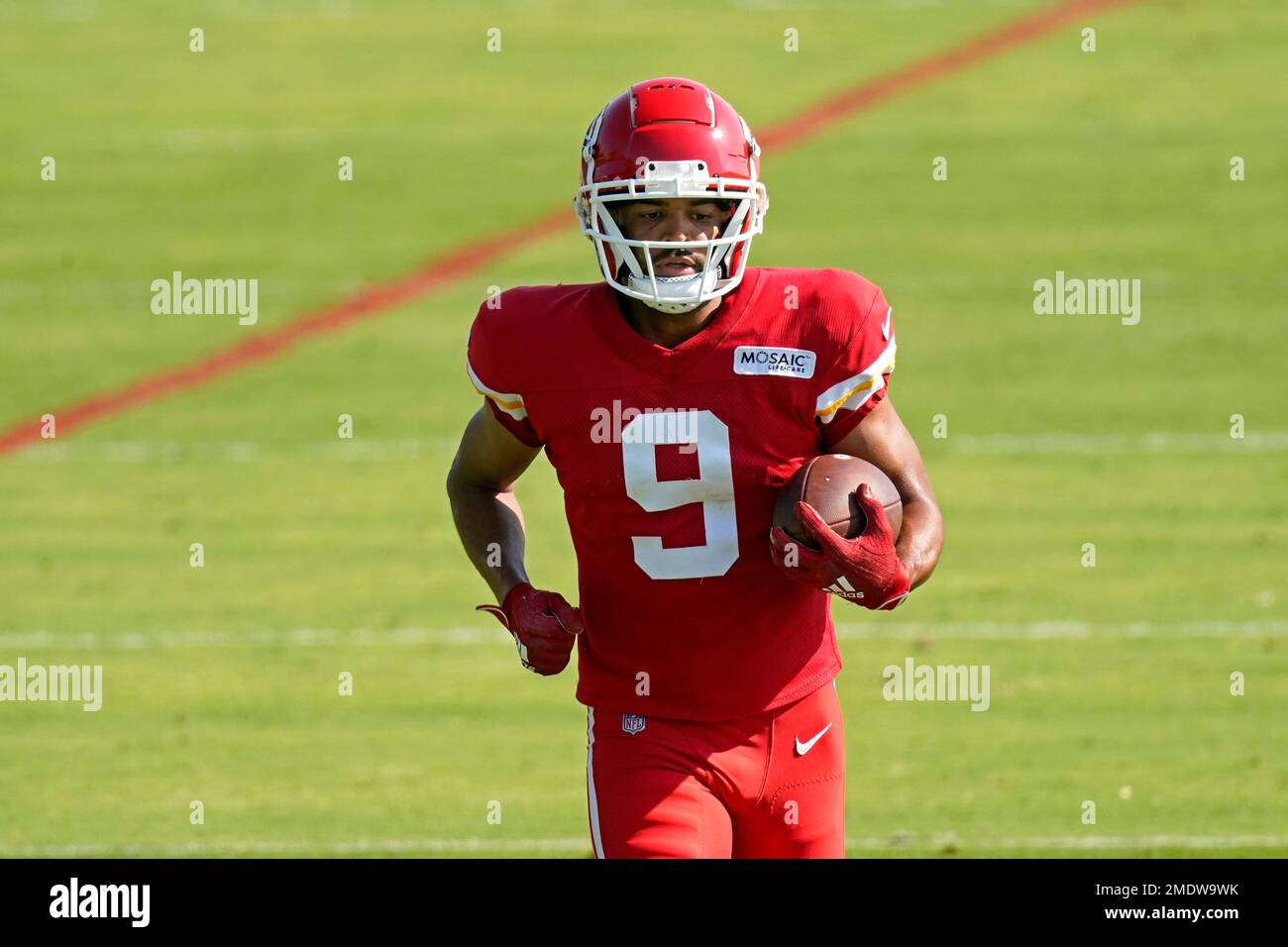 Kansas City Chiefs wide receiver Darrius Shepherd runs the ball at NFL ...