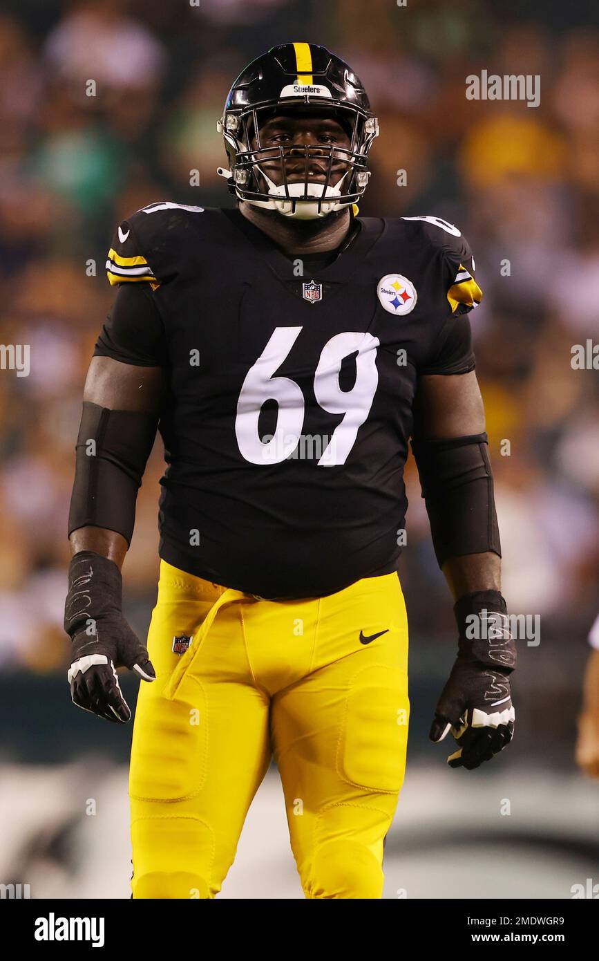 Pittsburgh Steelers' Kevin Dotson (69) in action during a pre-season ...