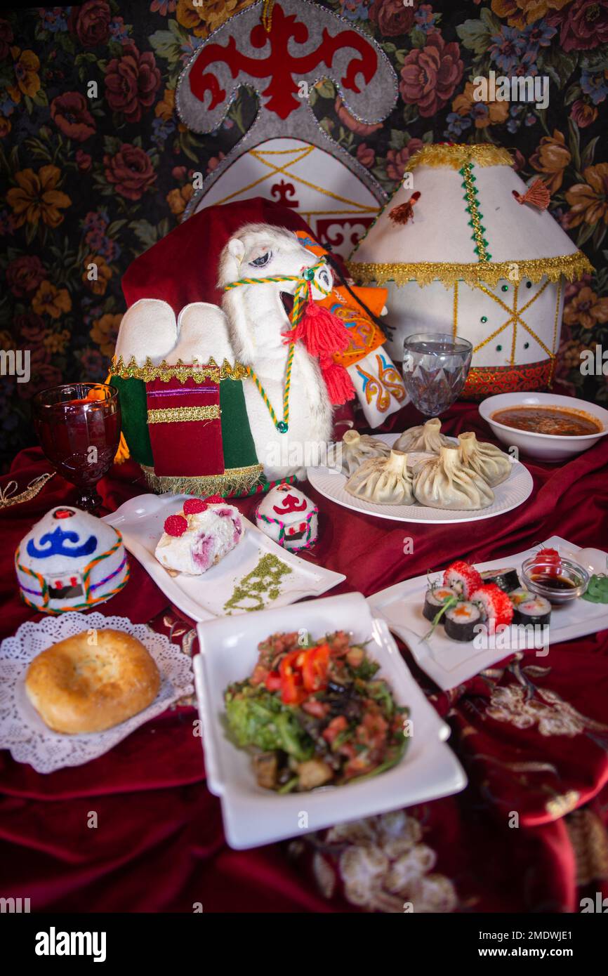 Kazakh festive table with national dishes. traditional dastarkhan Stock ...