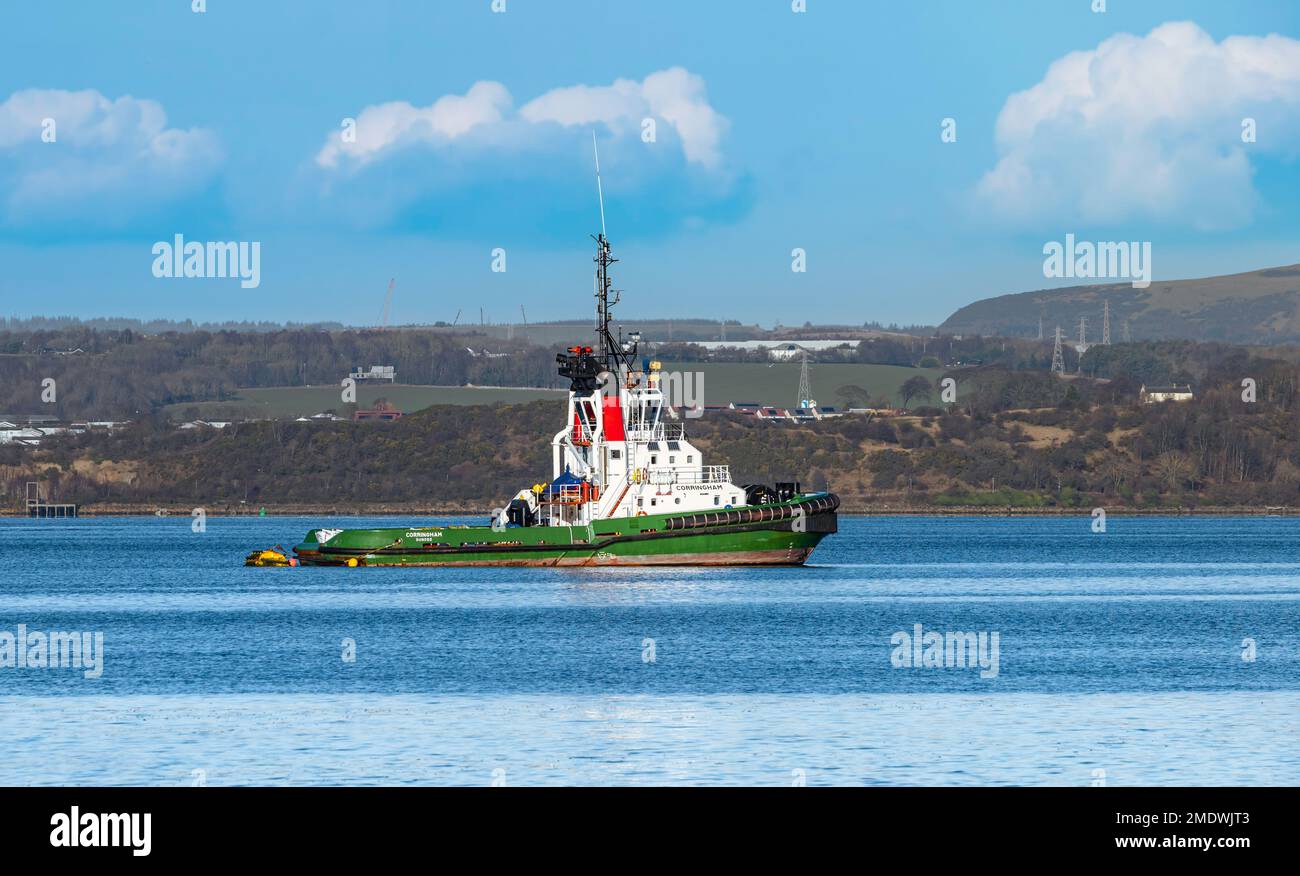 Tugboat at Hound Point in Firth of Forth on sunny day, Scotland, UK ...
