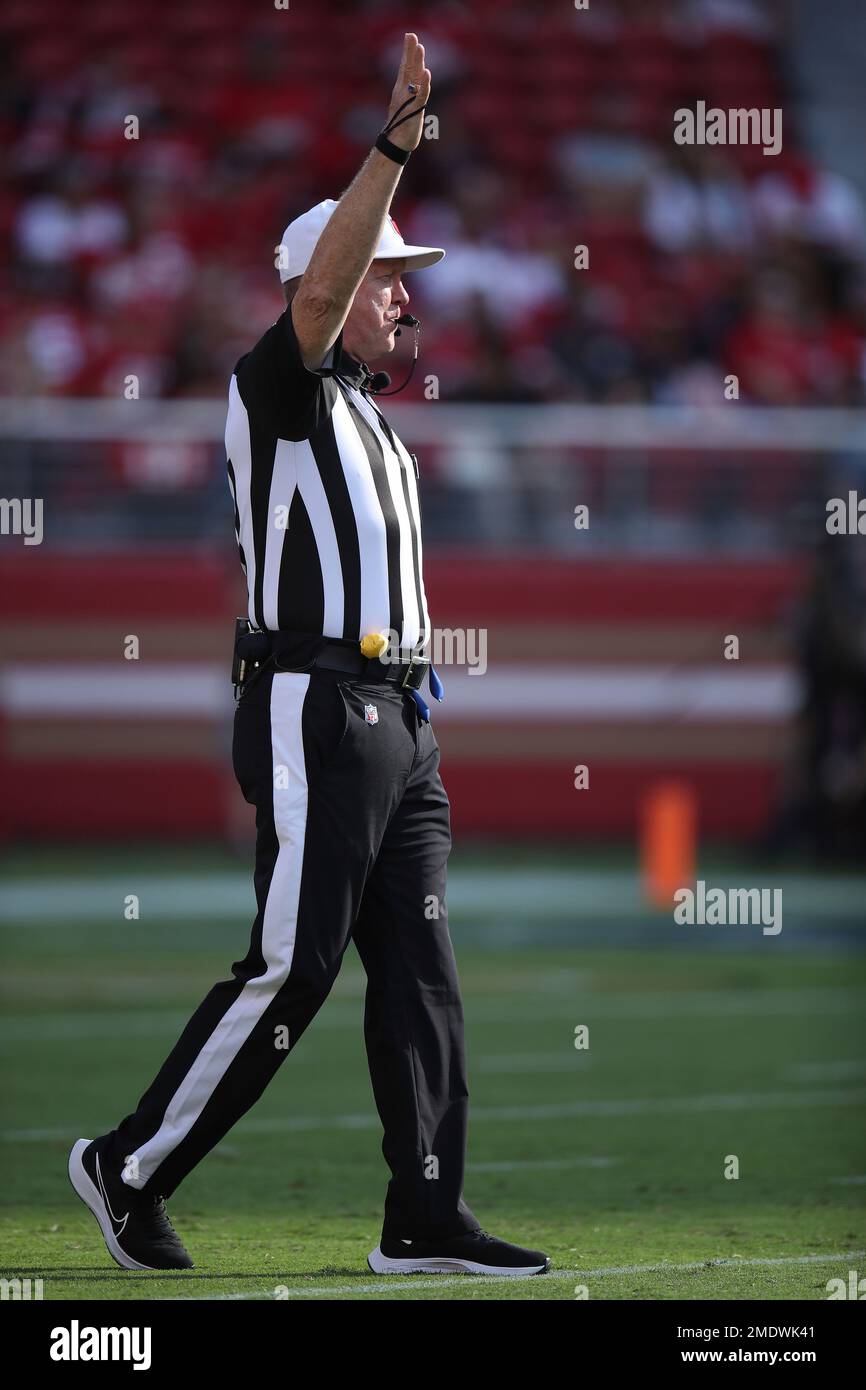 Referee Carl Cheffers (51) in action during an NFL football game ...