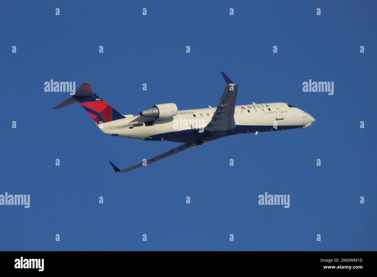 Delta Airlines Regional Jet Stock Photo - Alamy