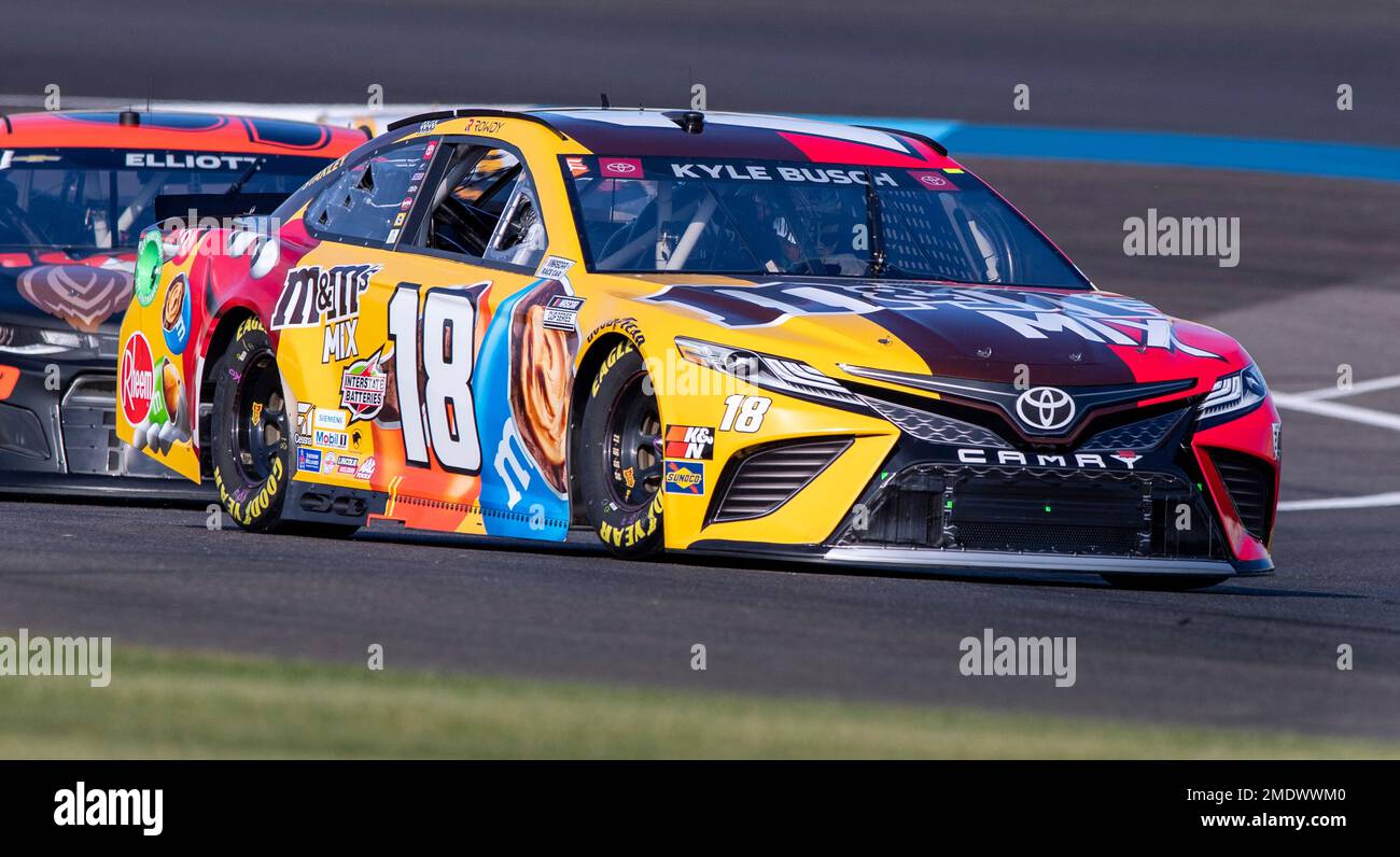 Kyle Busch 18 Kyle Busch #18 NASCAR 2022 JGR Toyota Ethel M 1:64