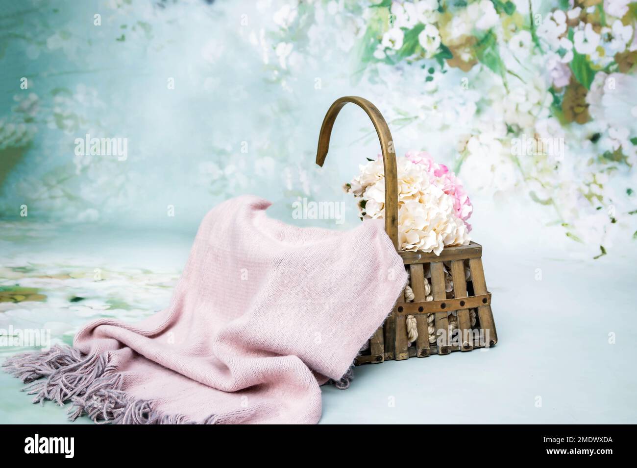 Blue newborn digital backdrop hi-res stock photography and images - Alamy