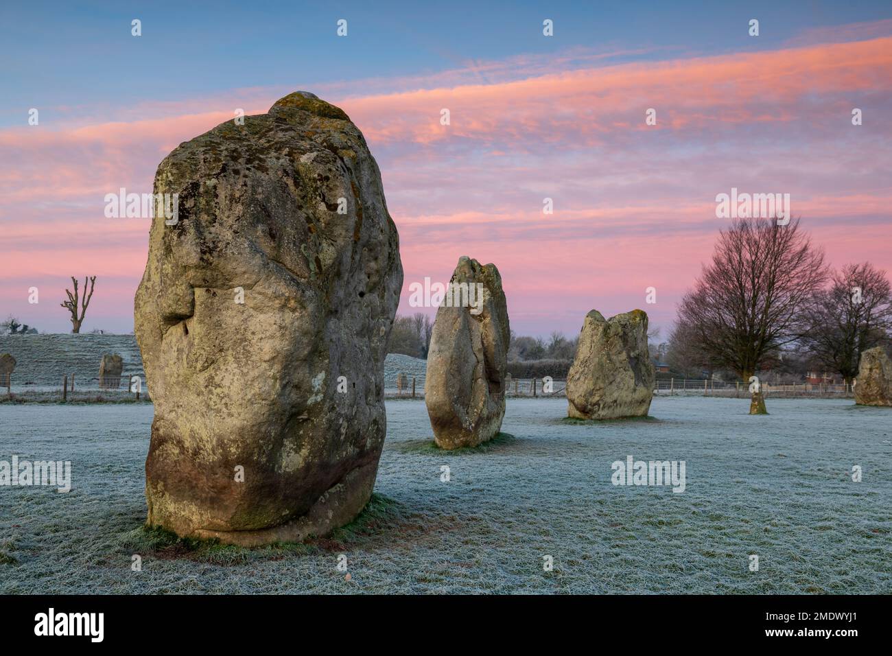 Avebury museum neolithic stone hi-res stock photography and images - Alamy