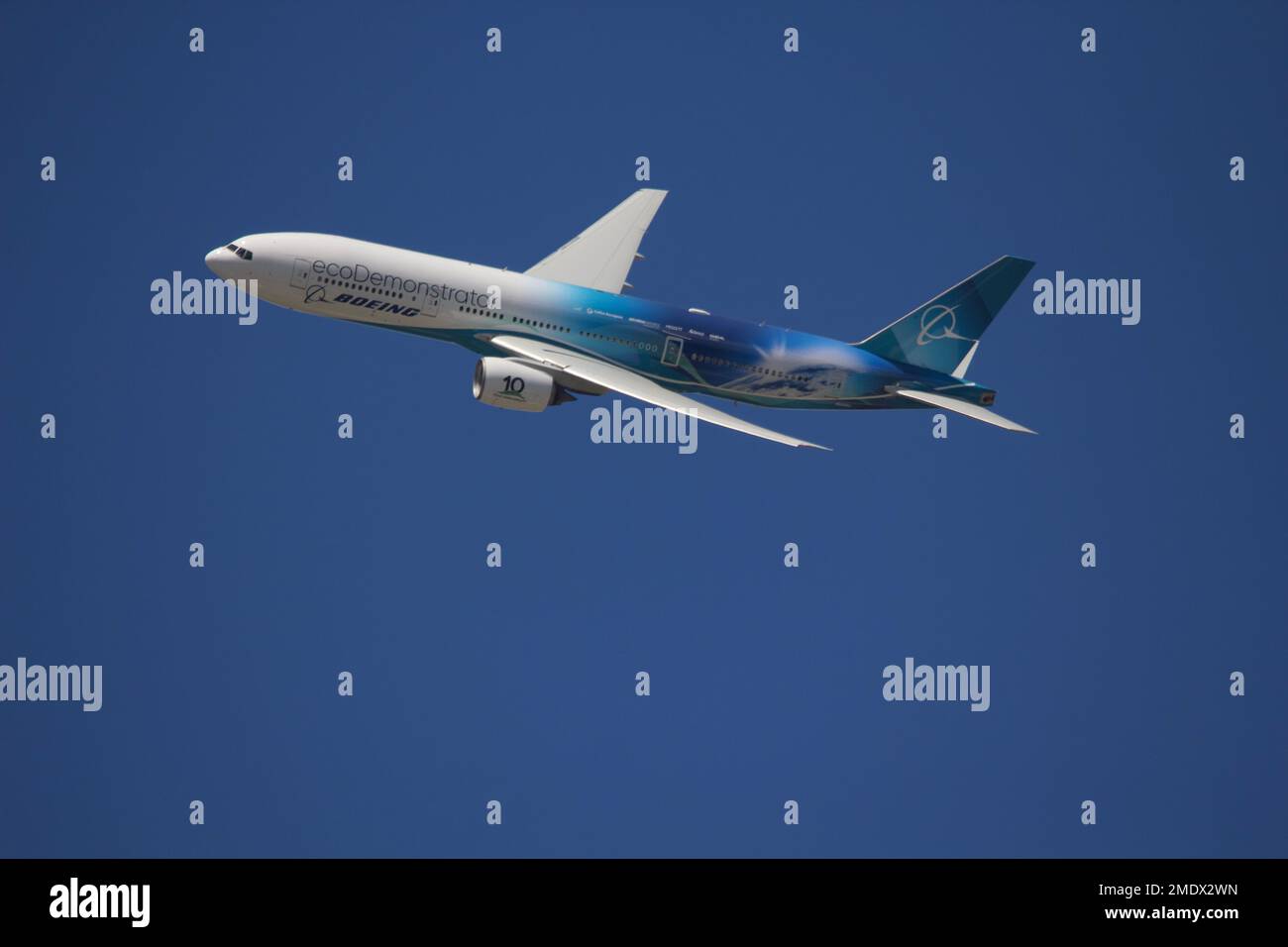 Boeing 787 Dreamliner Stock Photo - Alamy