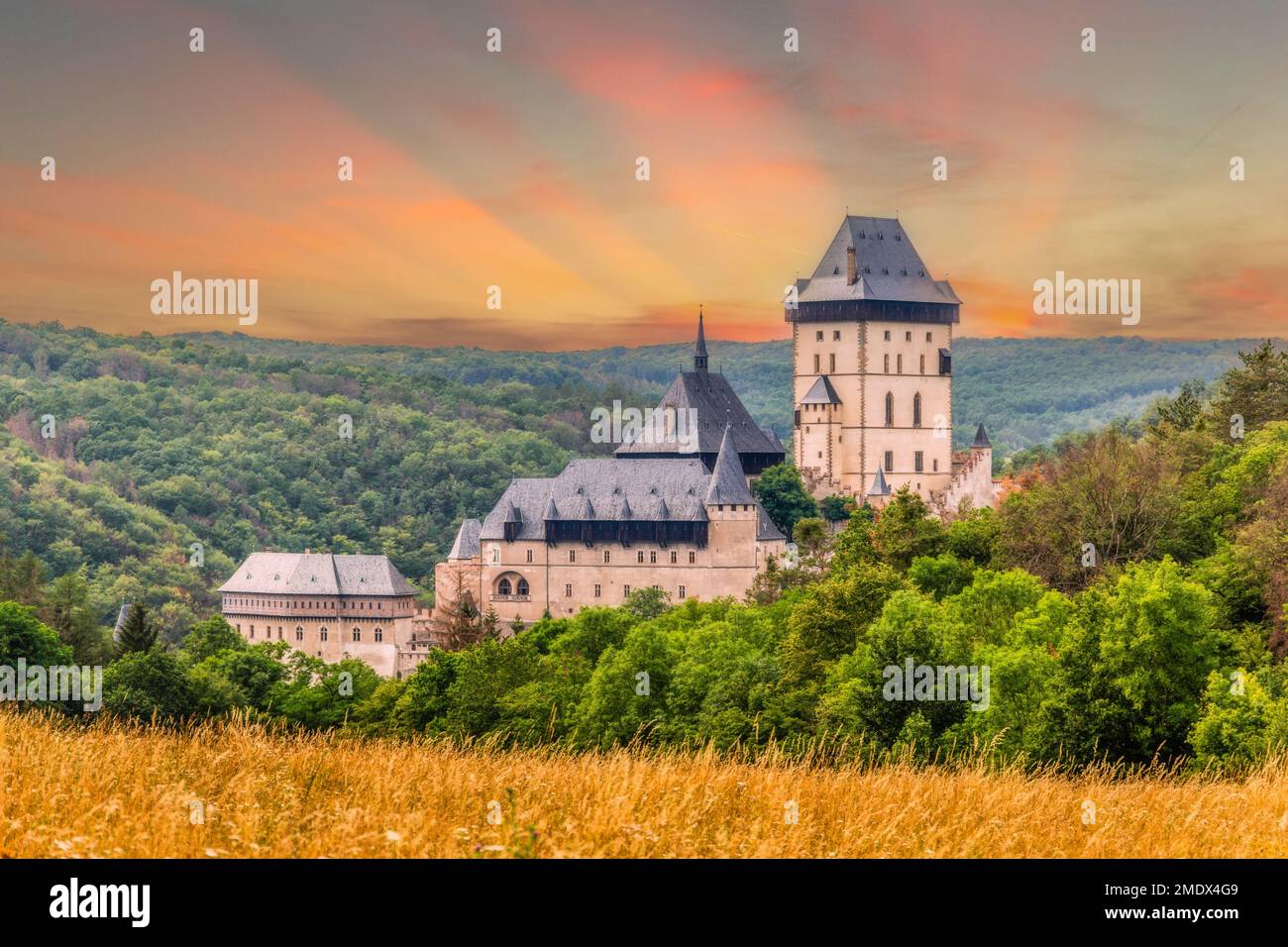 Karlstejn castle royal gothic castle hi-res stock photography and ...