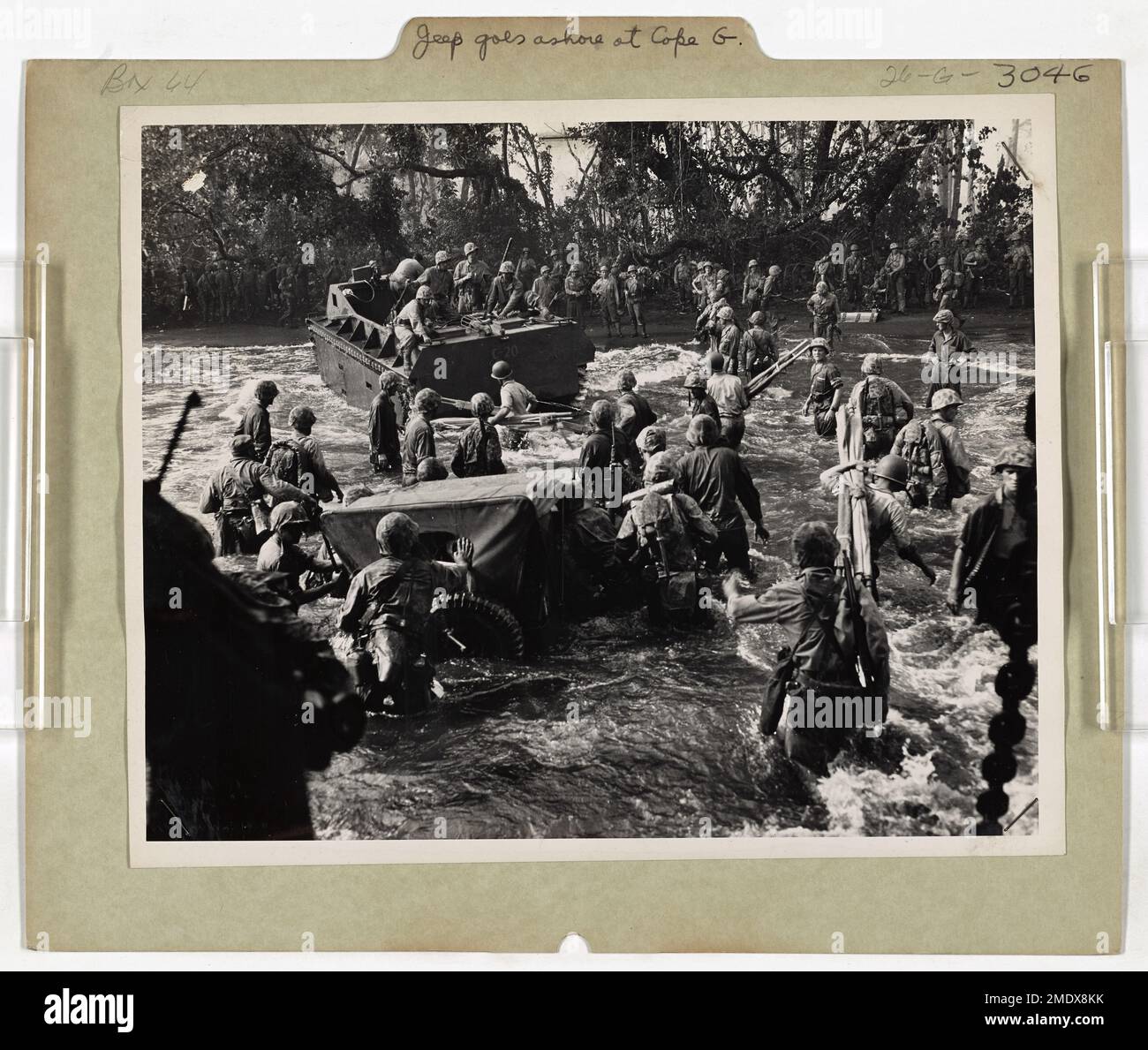 Wwii landing craft hi-res stock photography and images - Alamy