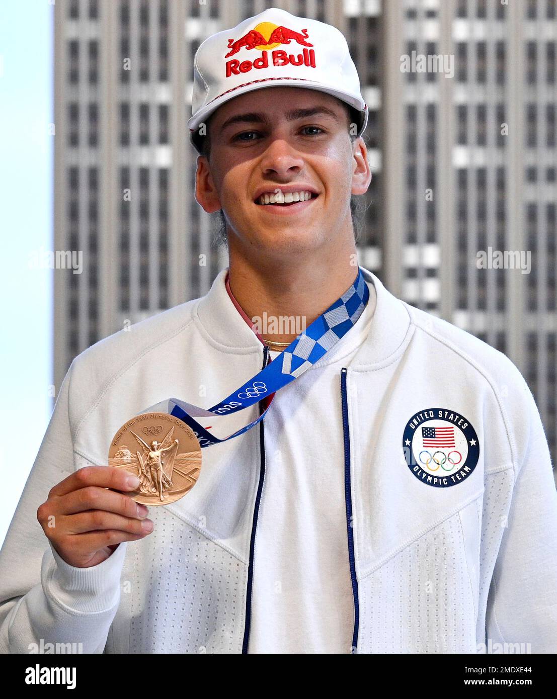 Olympic Skateboarder Jagger Eaton poses with his Tokyo 2020 bronze ...