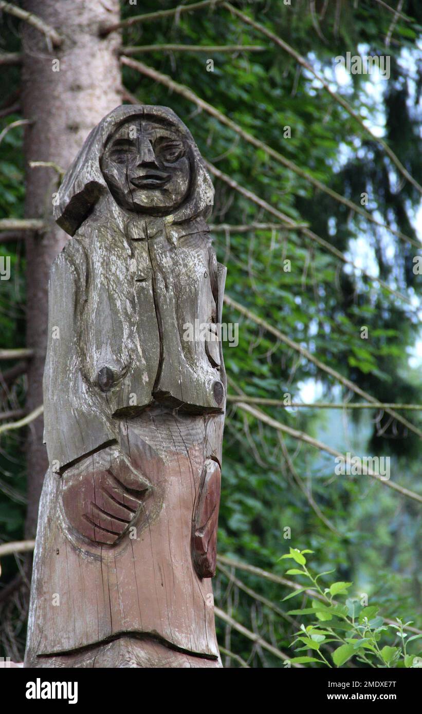 Ancient Female Wooden Idol In Forest Detailed Photo Stock Photo - Alamy