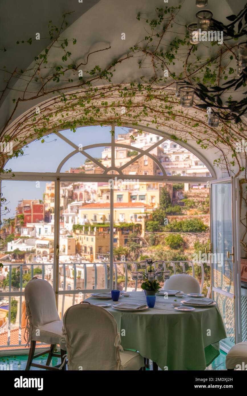 Table with a million dollar view at Le Sirenuse restaurant in Positano ...
