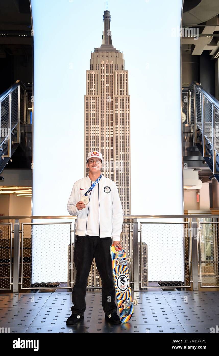 Olympic Skateboarder Jagger Eaton poses with his Tokyo 2020 bronze ...
