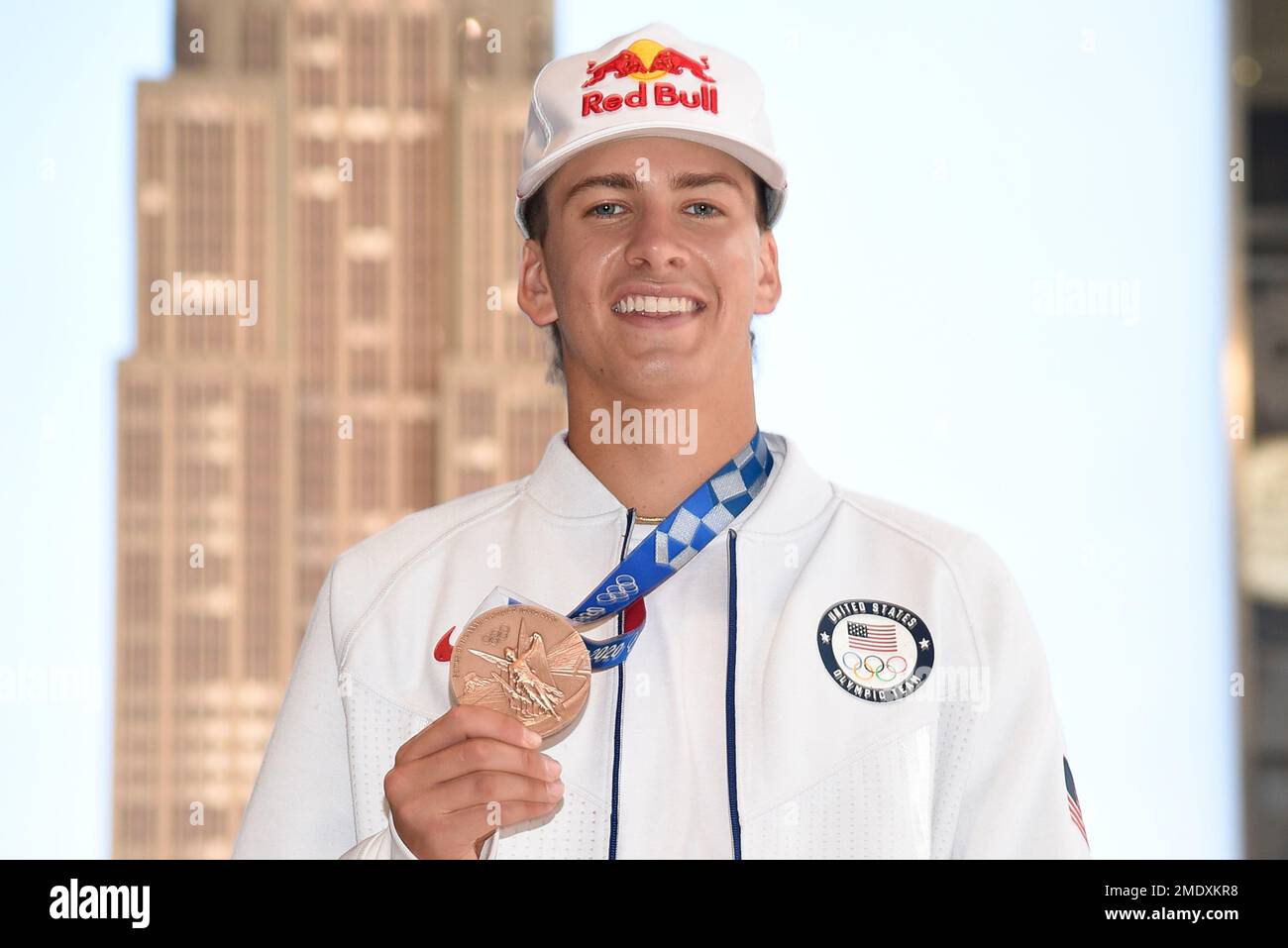 Olympic Skateboarder Jagger Eaton poses with his Tokyo 2020 bronze ...