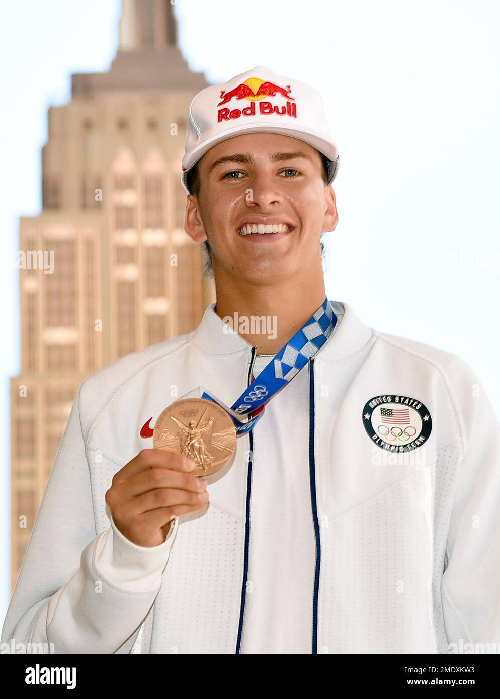 Olympic Skateboarder Jagger Eaton poses with his Tokyo 2020 bronze ...