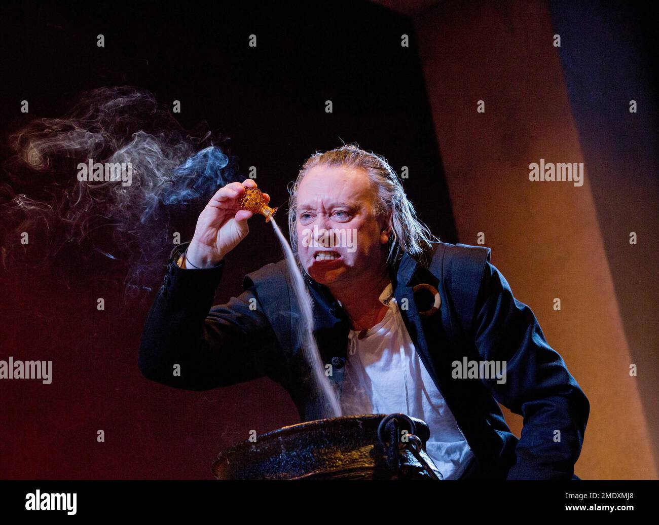 Jasper Britton (Barabas) in THE JEW OF MALTA by Christopher Marlowe at ...