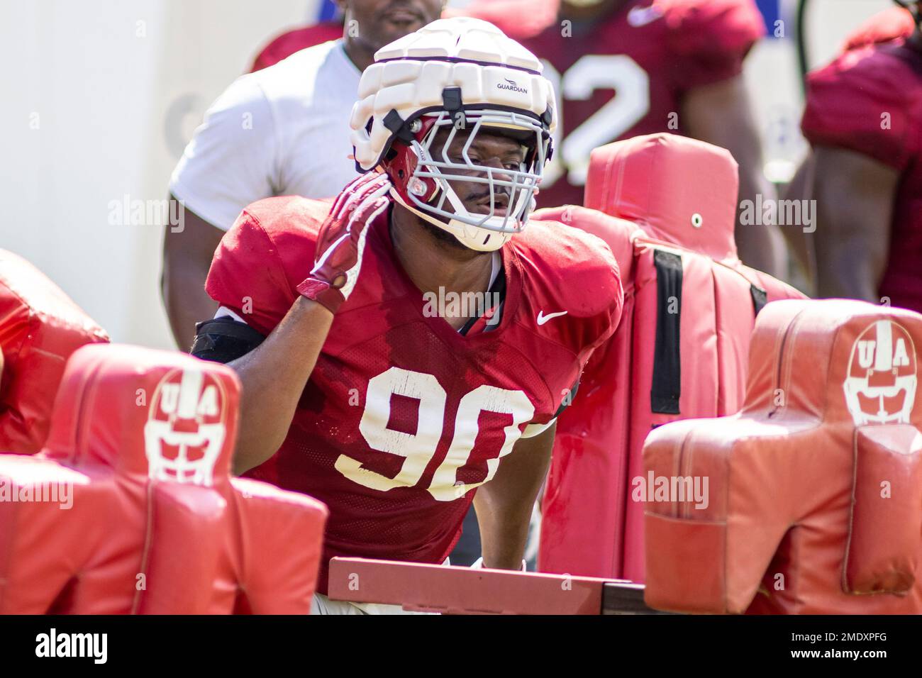 Alabama defensive lineman Stephon Wynn Jr. (90) works through drills at ...