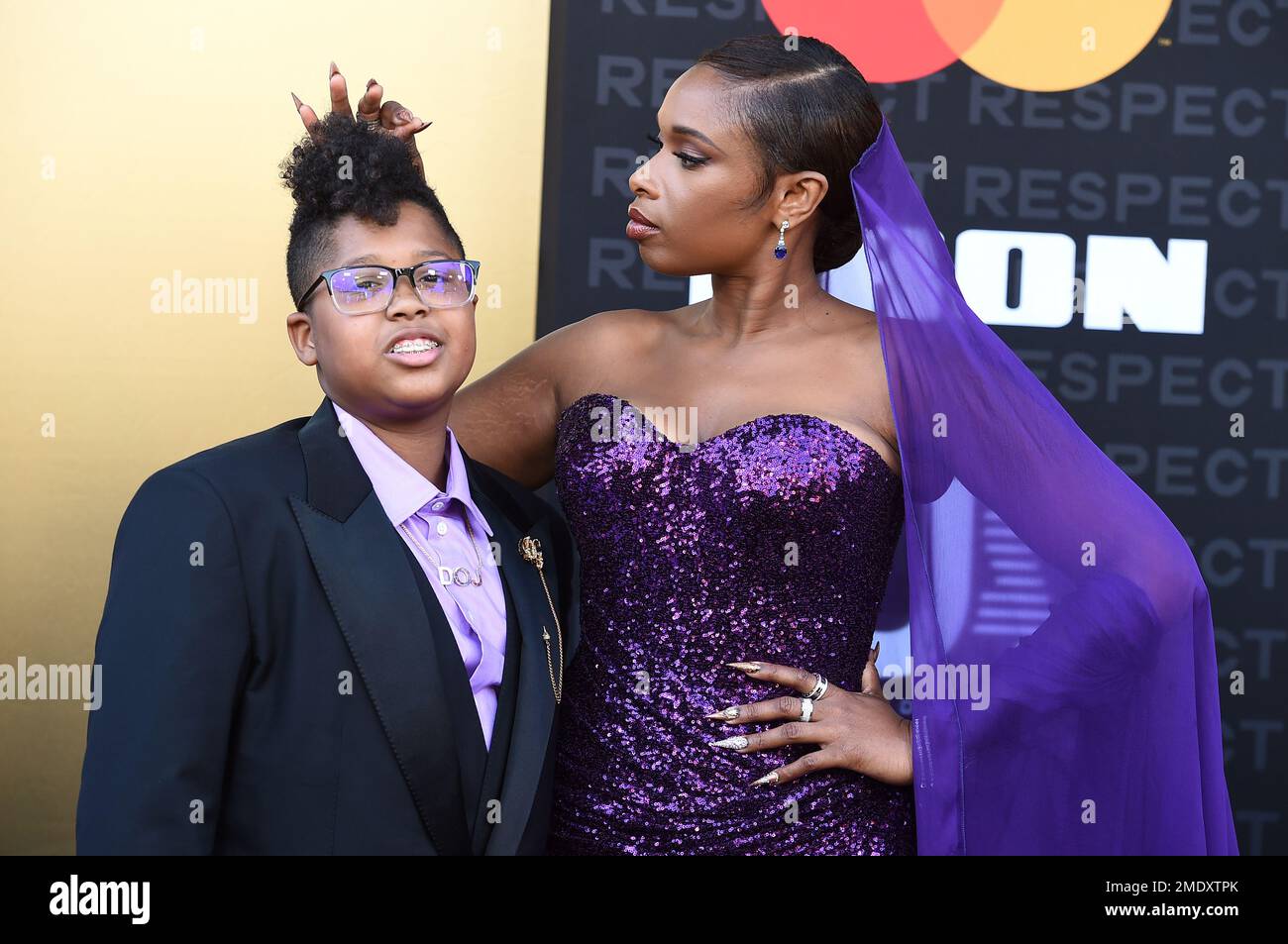 Jennifer Hudson, left, and Julian King arrives at the Los Angeles ...