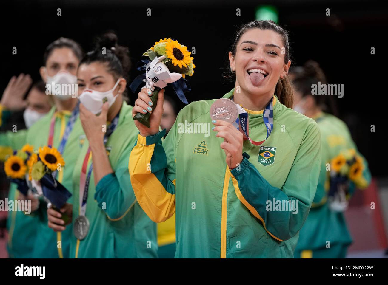 Brazil's Rosamaria Montibeller poses with her silver medal in women's ...
