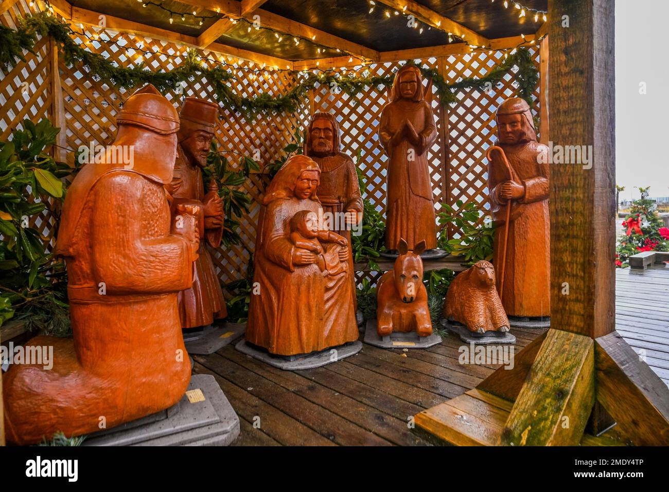 Carved wooden Nativity scene, Dundarave Beach Park, West vancouver ...