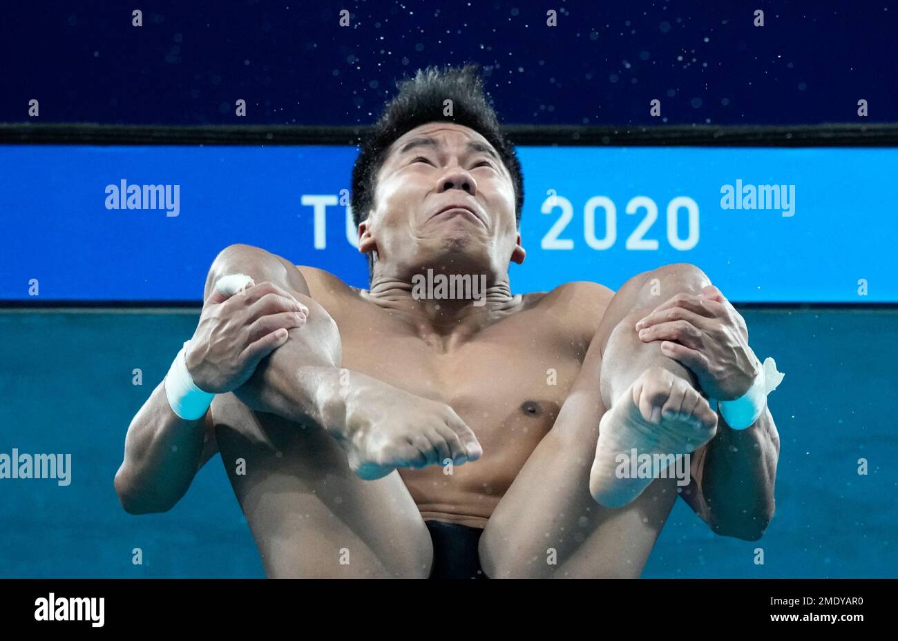 Jordan Windle of United States competes in men's diving 10m platform ...