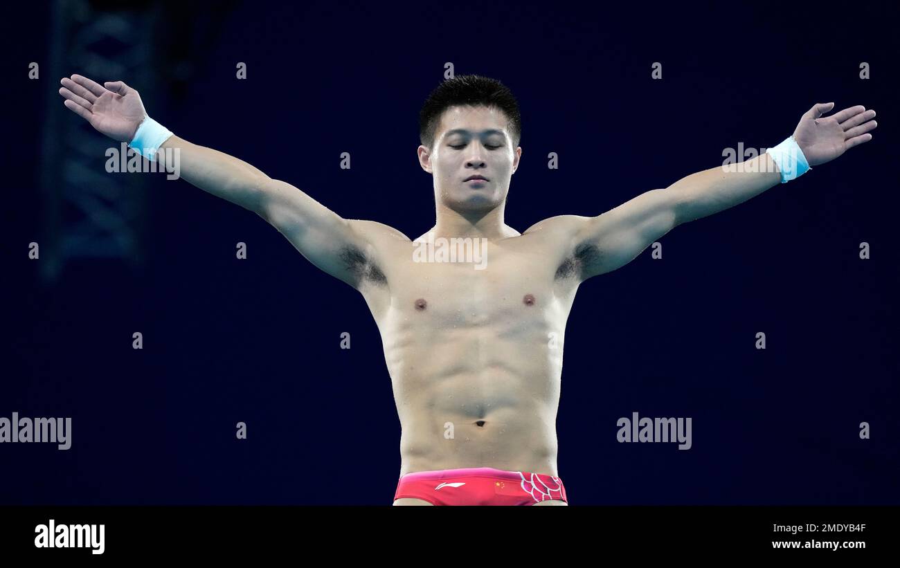 Yang Jian of China competes in men's diving 10m platform final at the ...