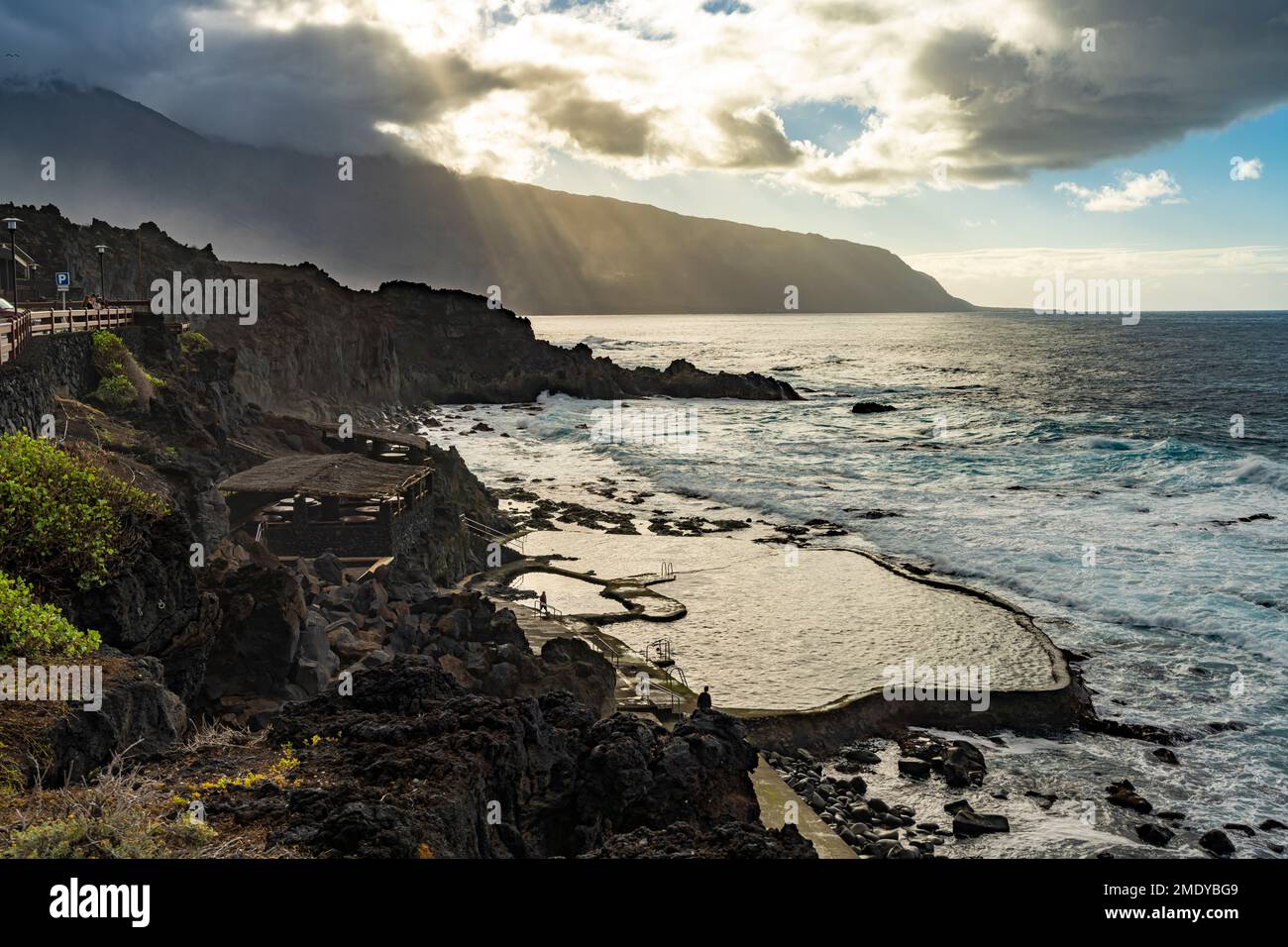 Abend am Naturschwimmbecken La Maceta, El Hierro, Kanarische Inseln ...