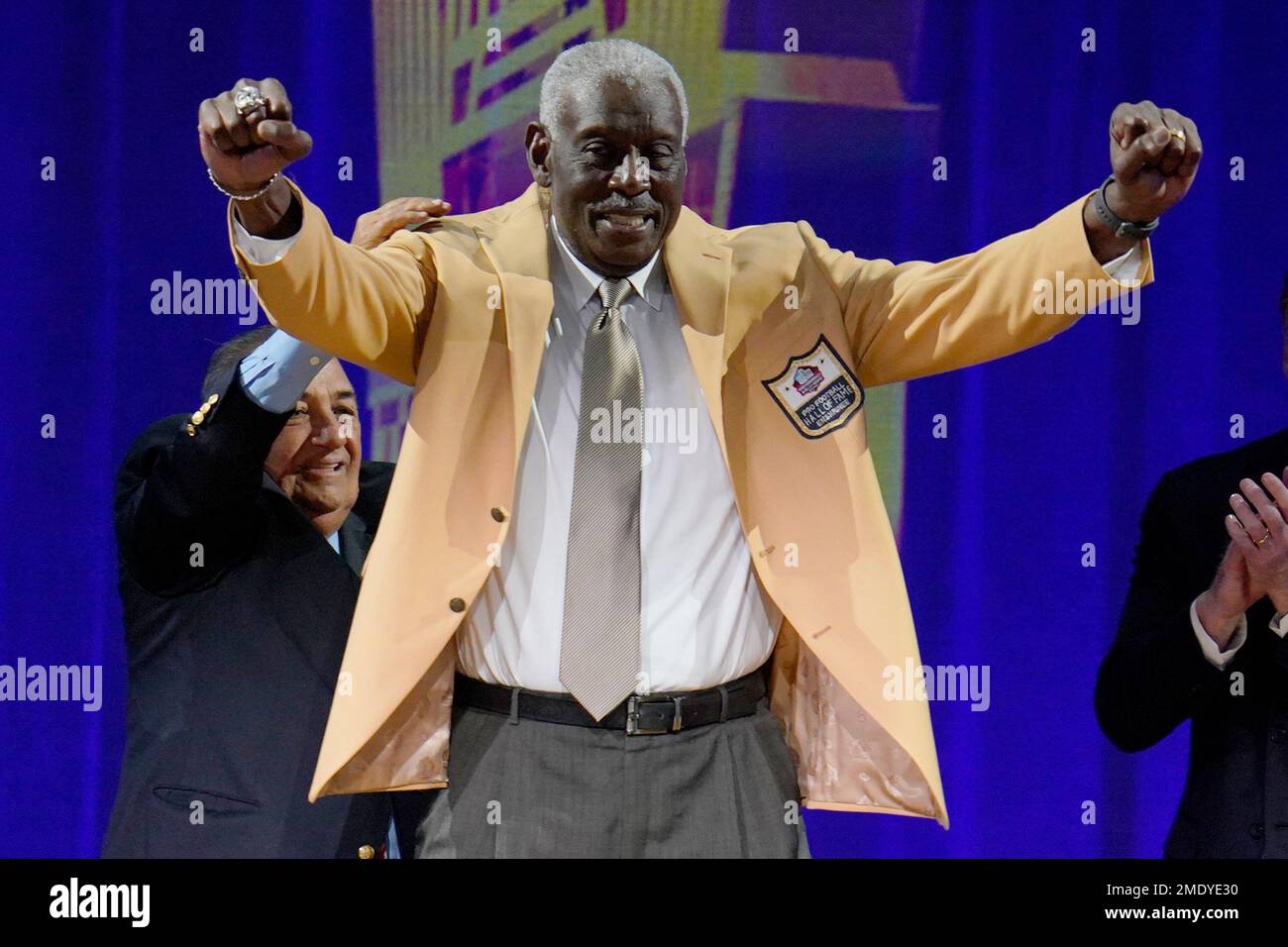 Harold Carmichael, a member of the Pro Football Hall of Fame Centennial ...