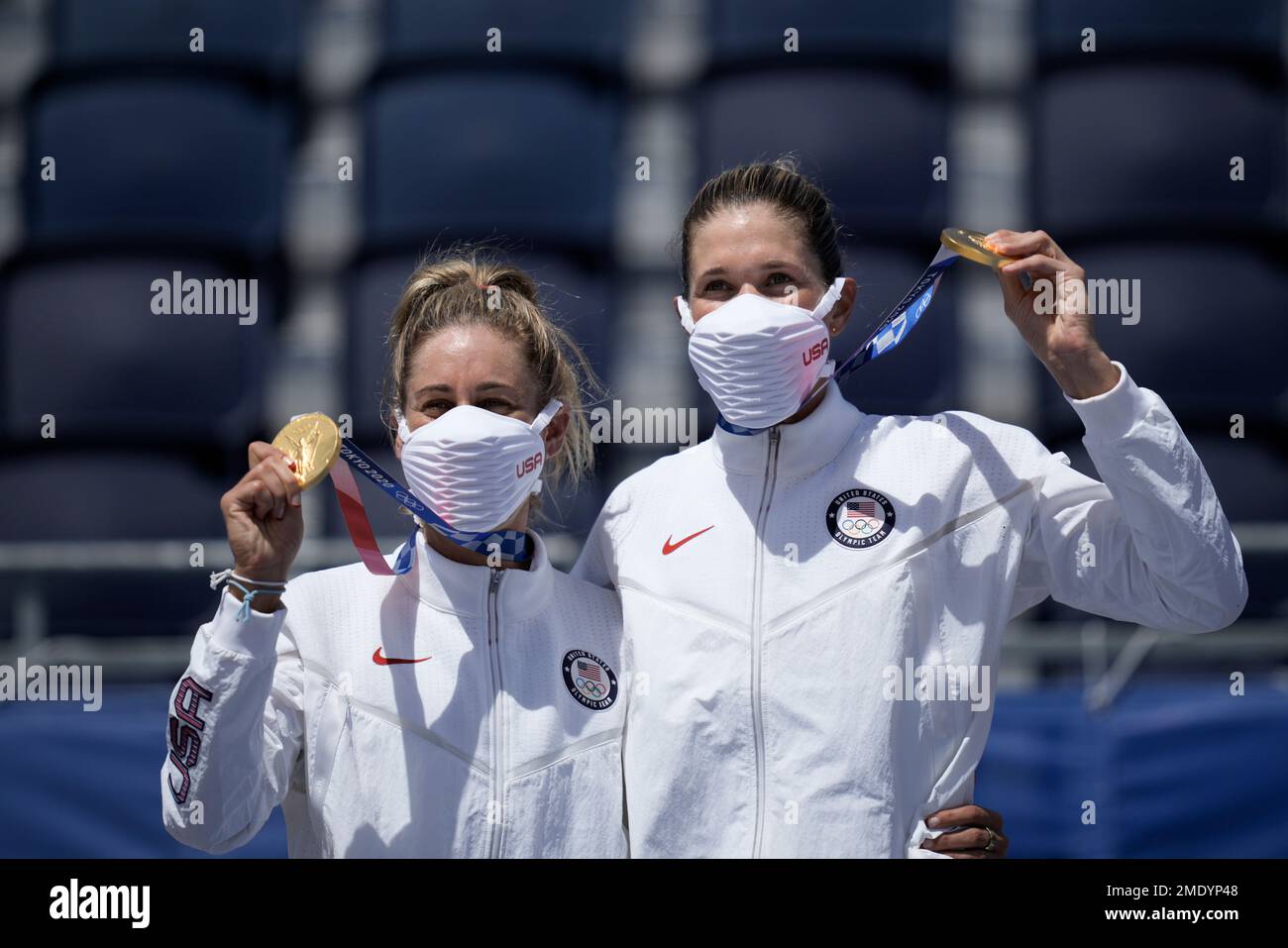 April Ross, left, of the United States, and teammate Alix Klineman ...