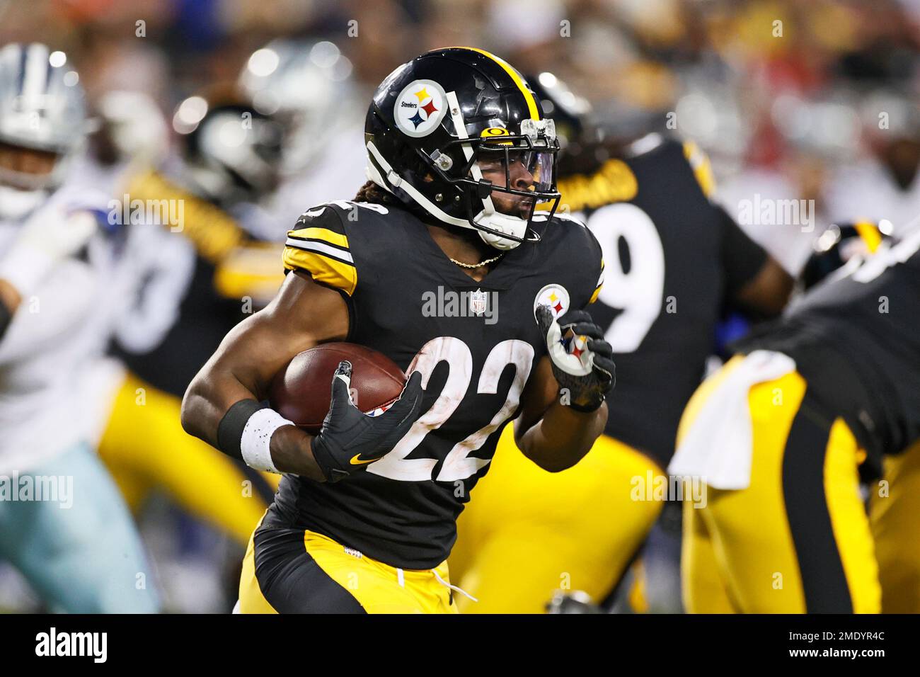 Pittsburgh Steelers running back Najee Harris (22) rushes during the ...