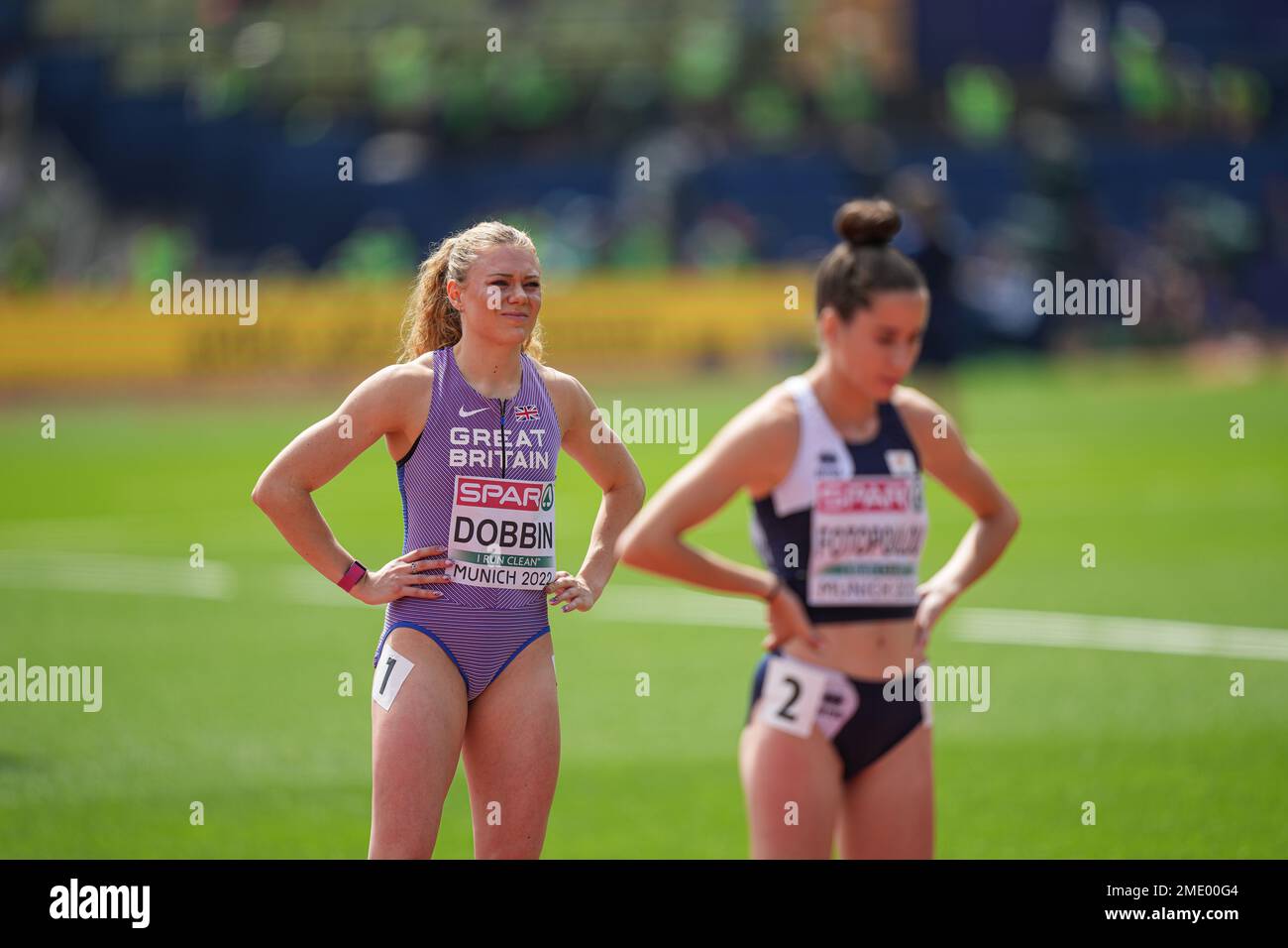 Beth Dobbin participating in the 200 meters at the 2022 European ...