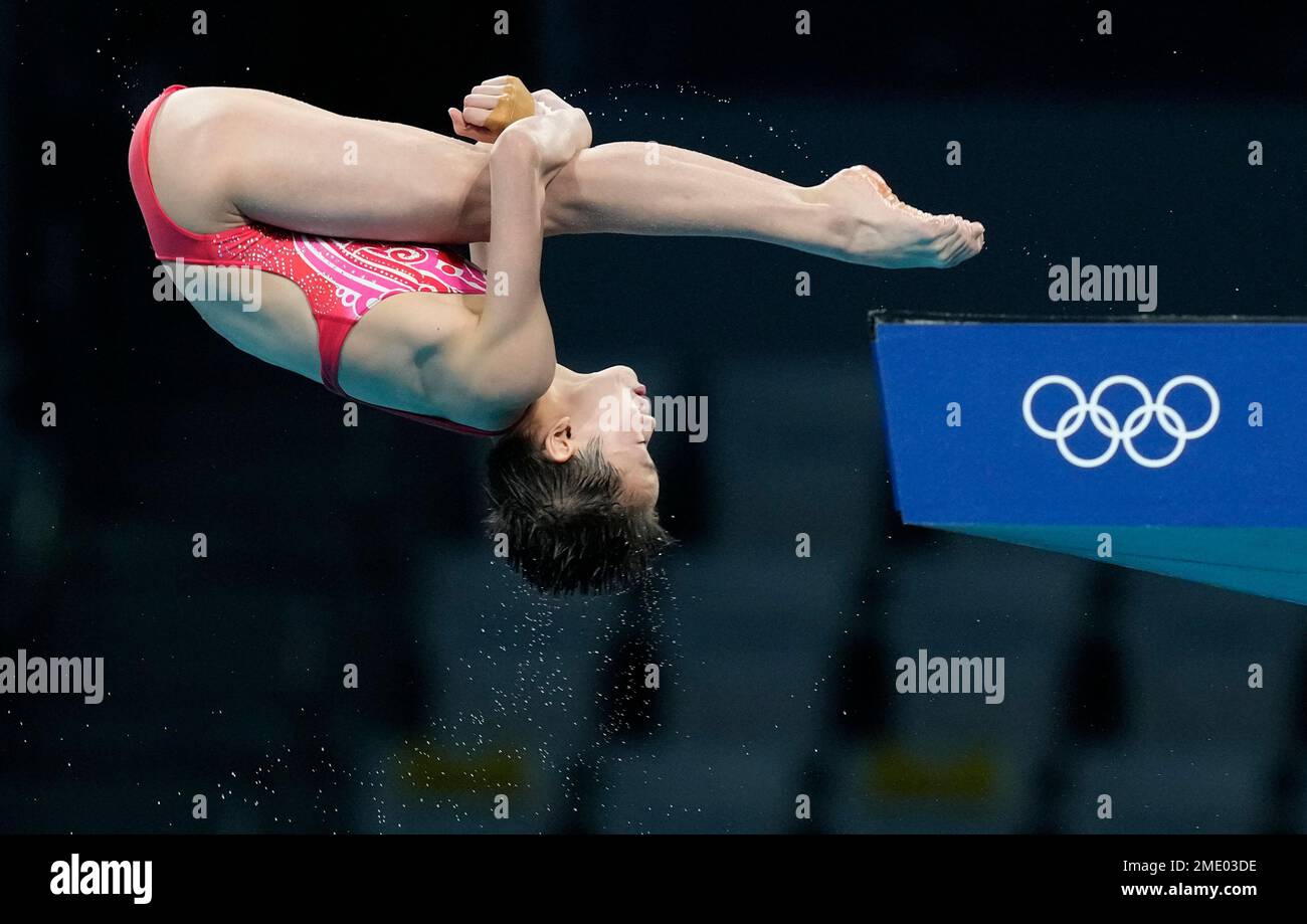 Quan Hongchan of China competes in women's diving 10m platform final at ...