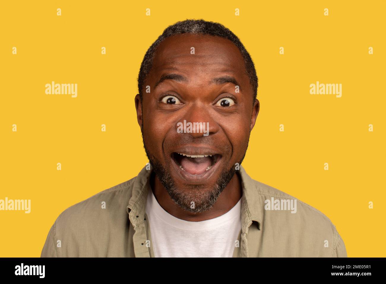 Headshot portrait middle aged man hi-res stock photography and images - Alamy