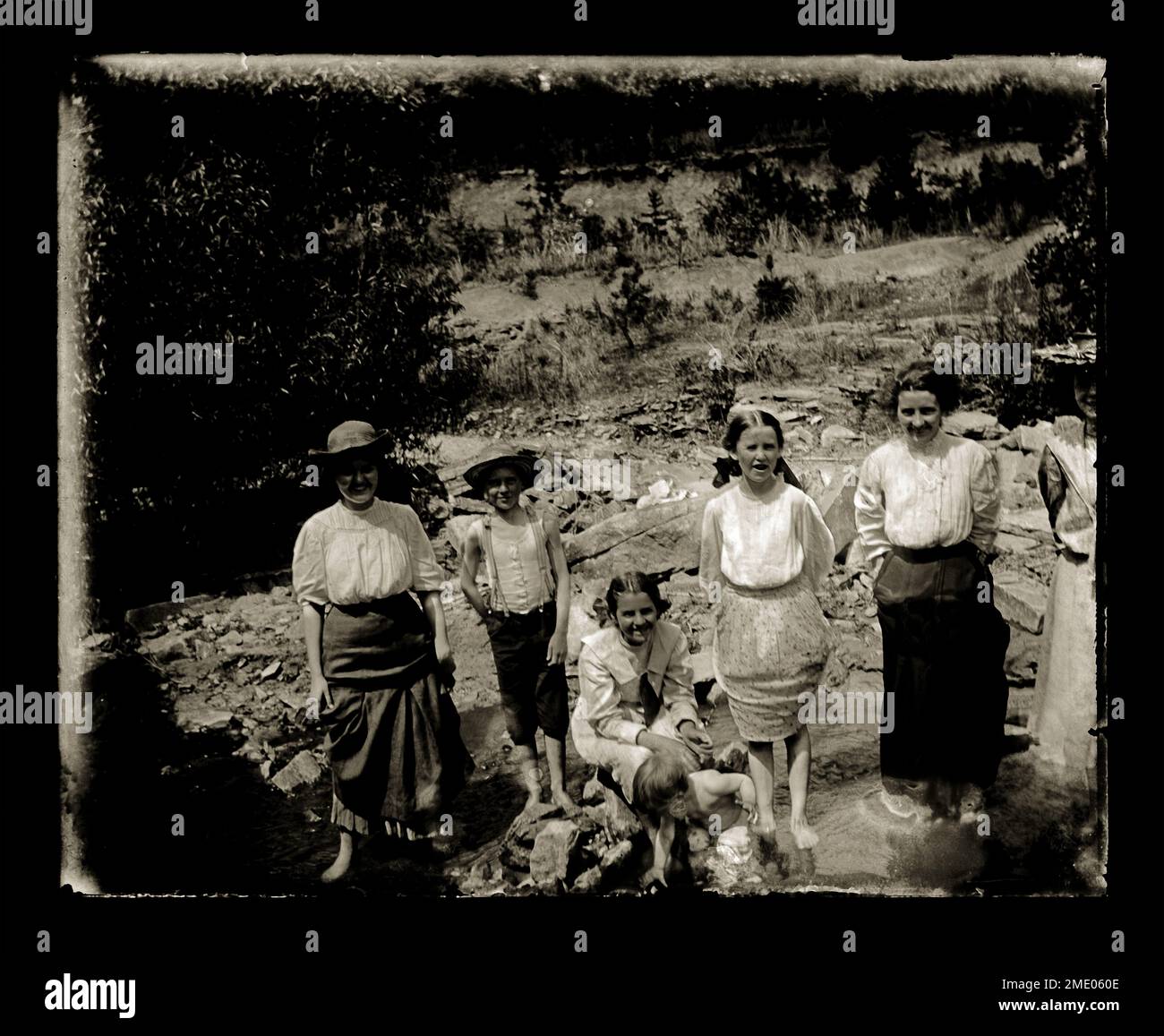 Victorian-era Family on Vacation, Circa 1890 Stock Photo - Alamy
