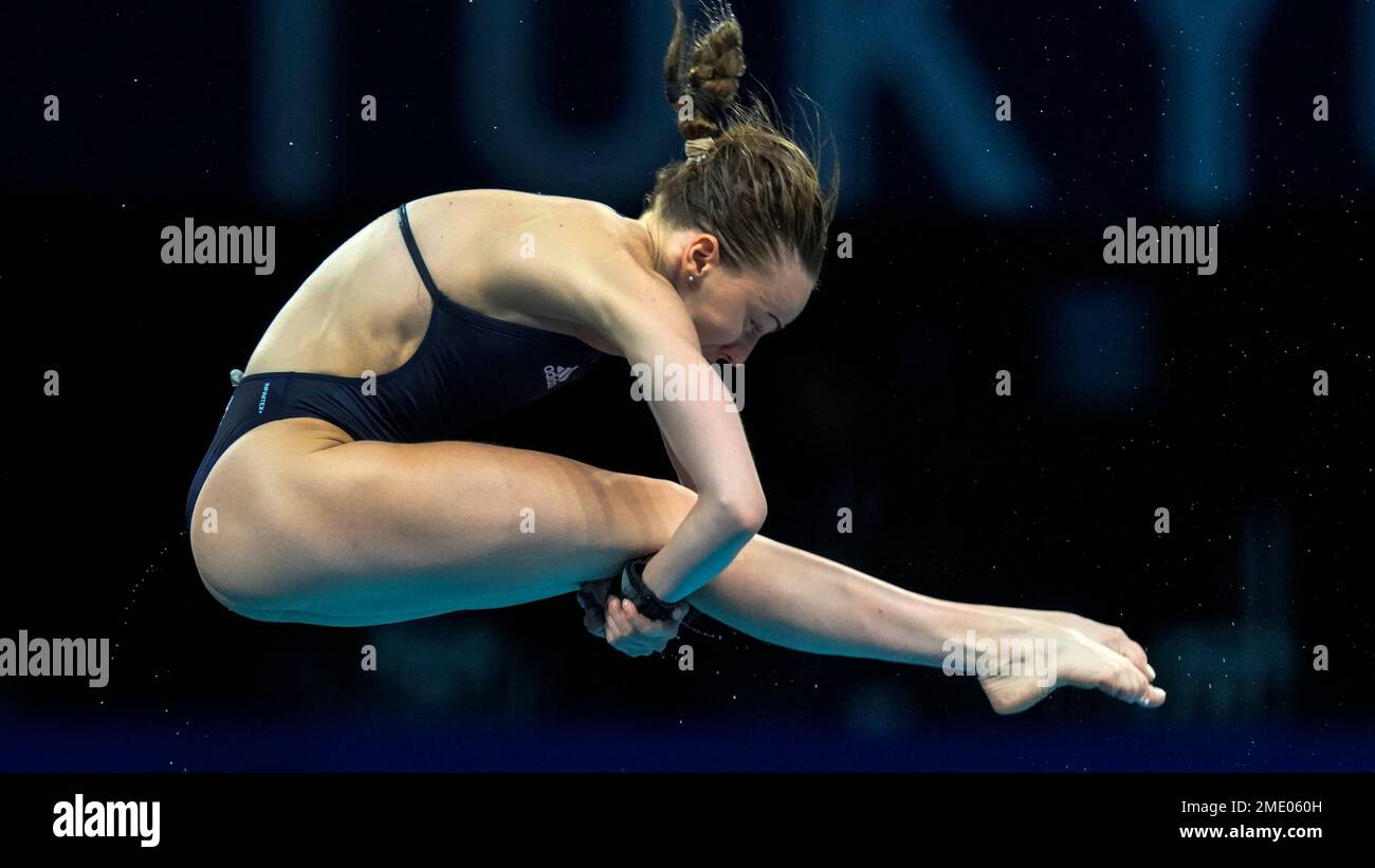 Lois Toulson of competes in women's diving 10m platform semifinal at ...