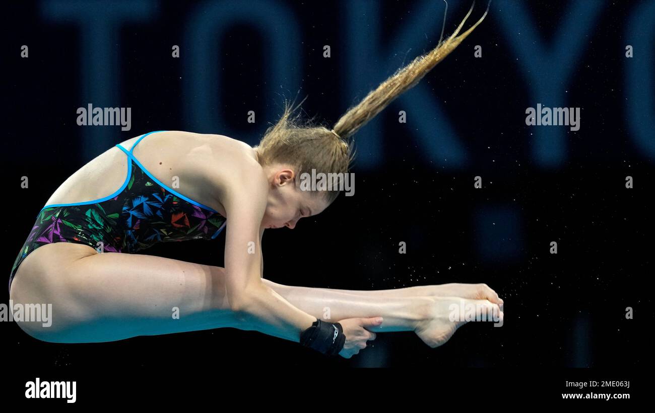 Christina Wassen of Germany competes in women's diving 10m platform ...