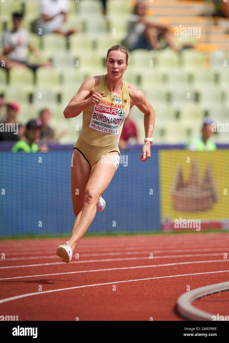 Alexandra Burghardt participating in the 200 meters at the 2022 ...